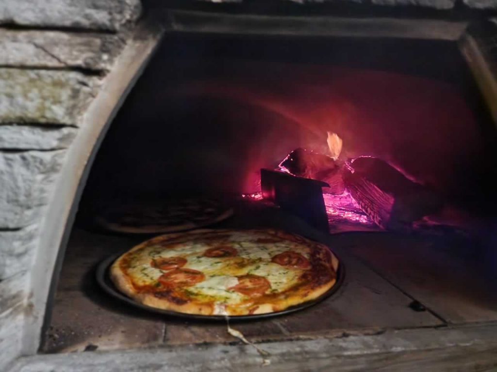 Gallery | Coach and Horses Pub, Longborough