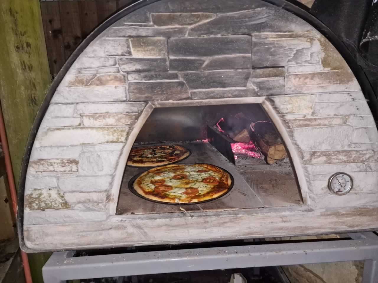 Gallery | Coach and Horses Pub, Longborough